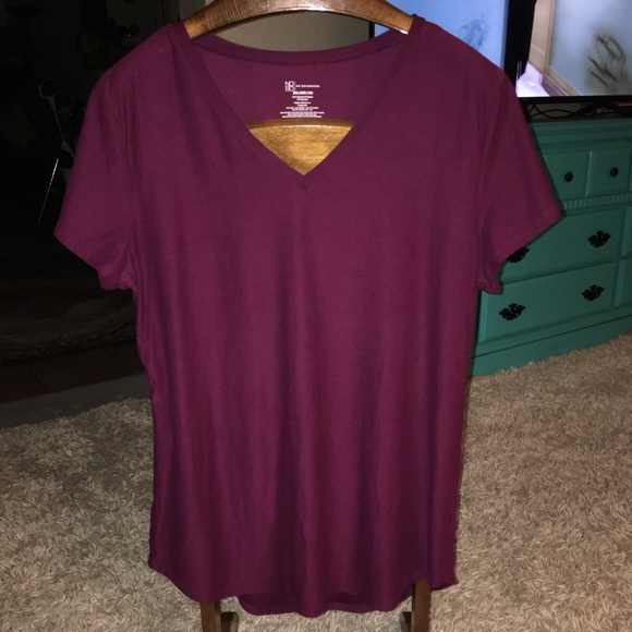 No Boundaries | Tops | No Boundaries Xxl Maroon Tee Shirt | Poshmark